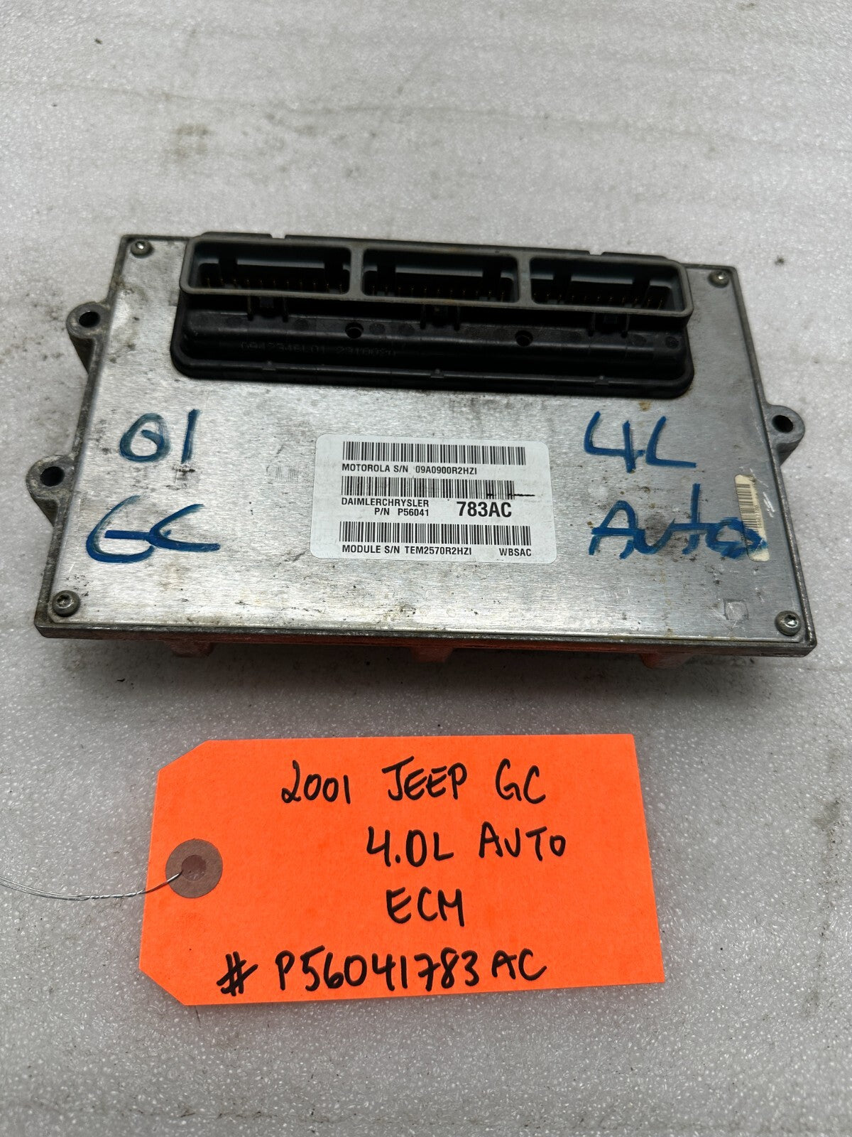 01 JEEP GRAND CHEROKEE 4.0 AUTOMATIC ENGINE COMPUTER ECM ECU P56041783 ...