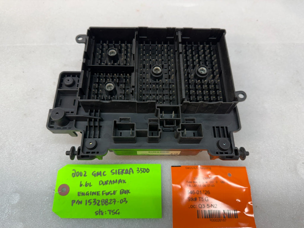 01 02 Chevrolet GMC SILVERADO SIERRA LB7 UNDERHOOD FUSE RELAY BOX 1532 ...